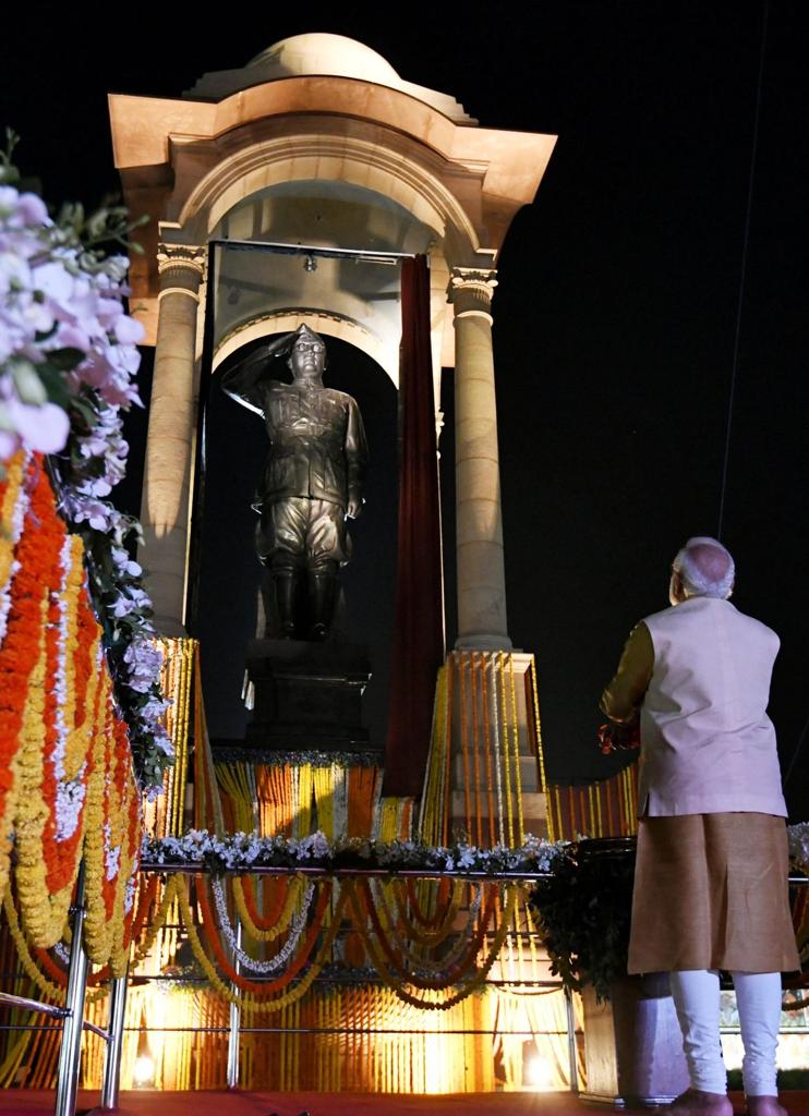 The iconic Kartavya Path and Netaji statue in 33 stunning images ...