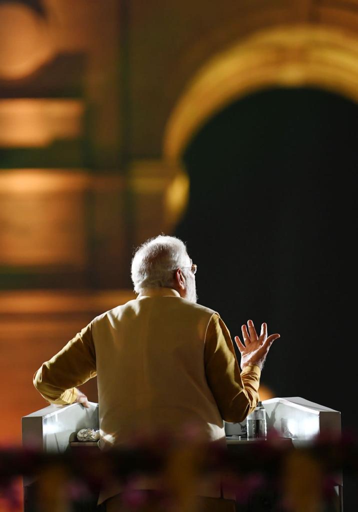 The iconic Kartavya Path and Netaji statue in 33 stunning images ...