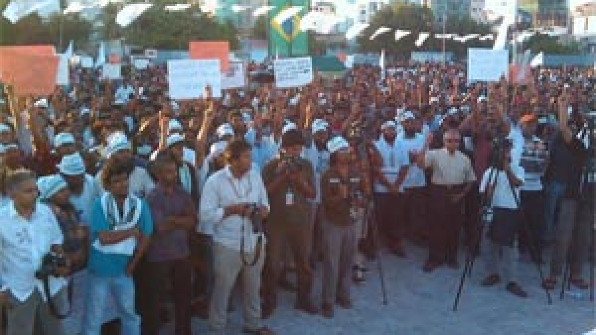 Indians | Maldives | Protest | Indian High Commission - Oneindia News