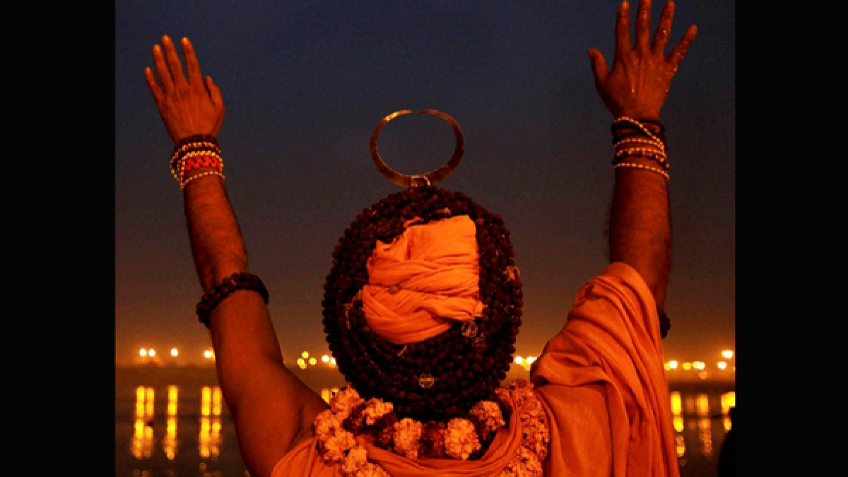Naga Sadhus Take Diksha | Ritual Performed on Banks of the Ganges ...
