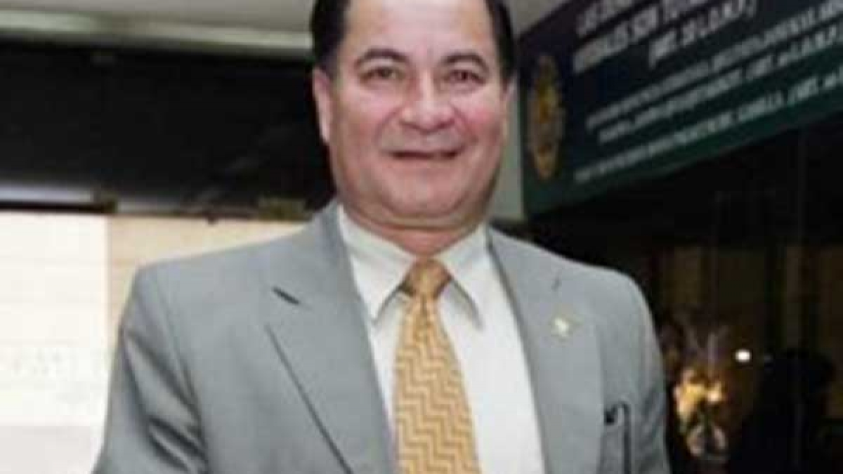 Bolivian Senator Roger Pinto leaves country, seeks asylum in Brazil ...