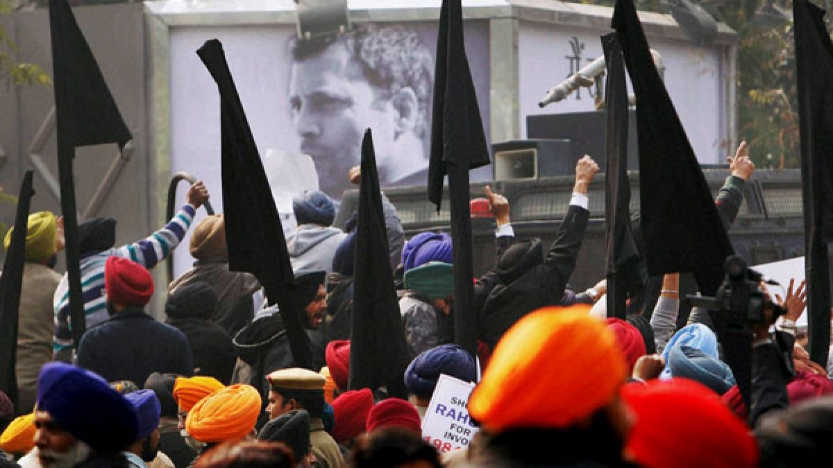 1984 riots: Sikhs' protests escalate, reach Rahul's residence ...