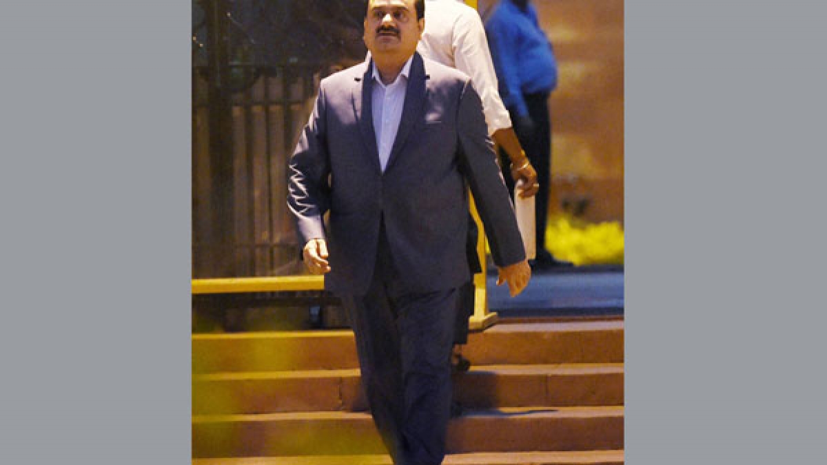 Adani brothers discharged in cheating case by Maha court - Oneindia News