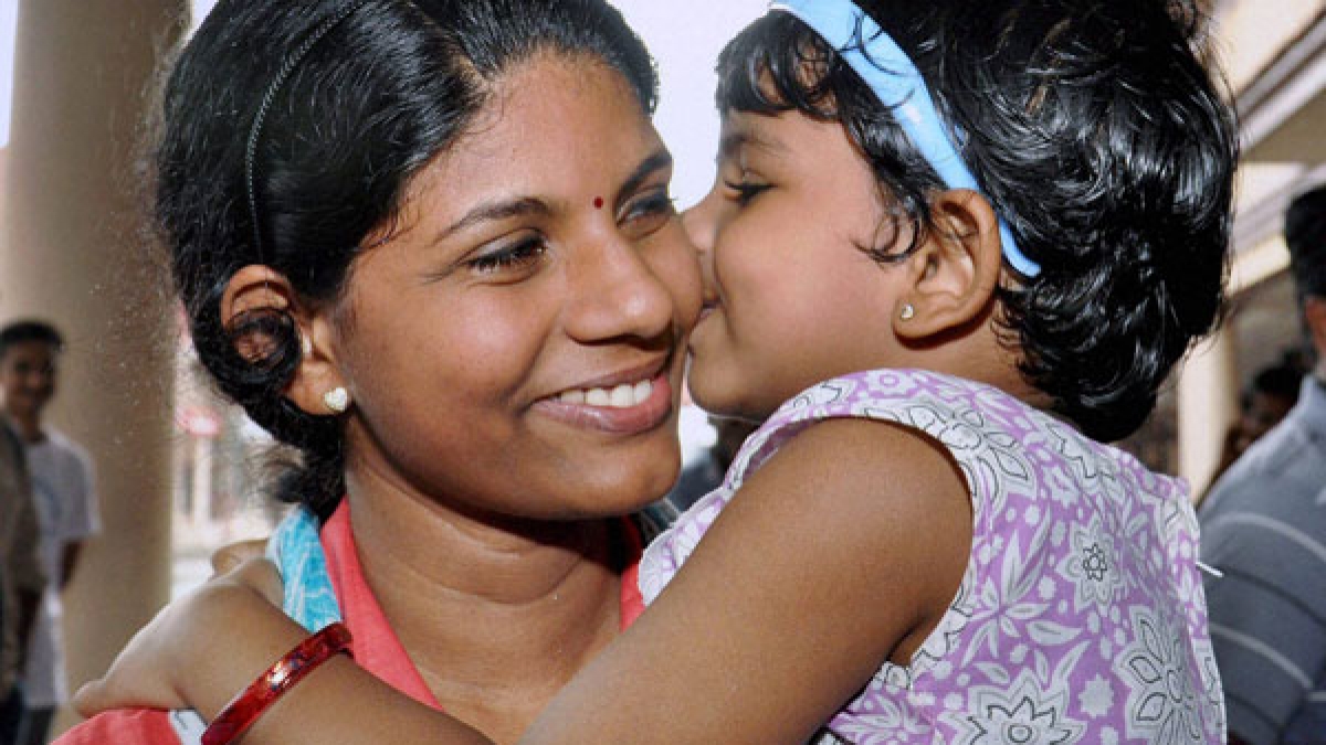 44 Keralite nurses return from strife-torn Libya - Oneindia News