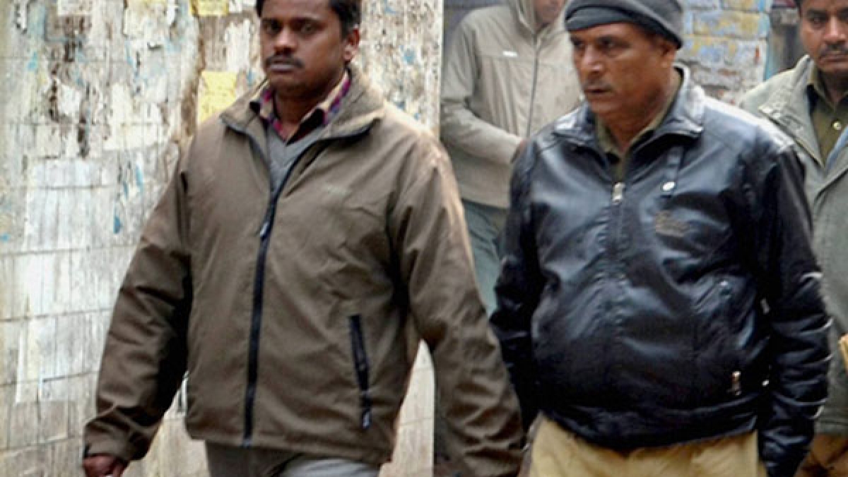 Locals remember victims of Nithari killings - Oneindia News