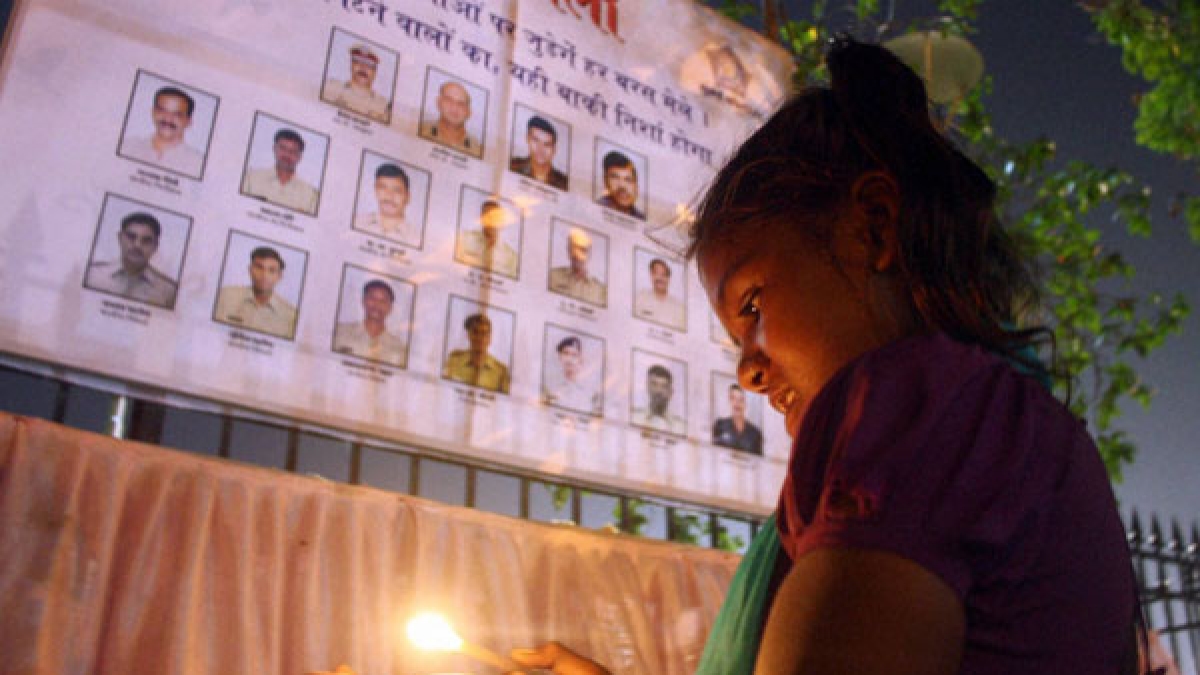 26/11 Mumbai Terror attack 2008 (video compilation): Unseen footages from inside Taj - Oneindia News