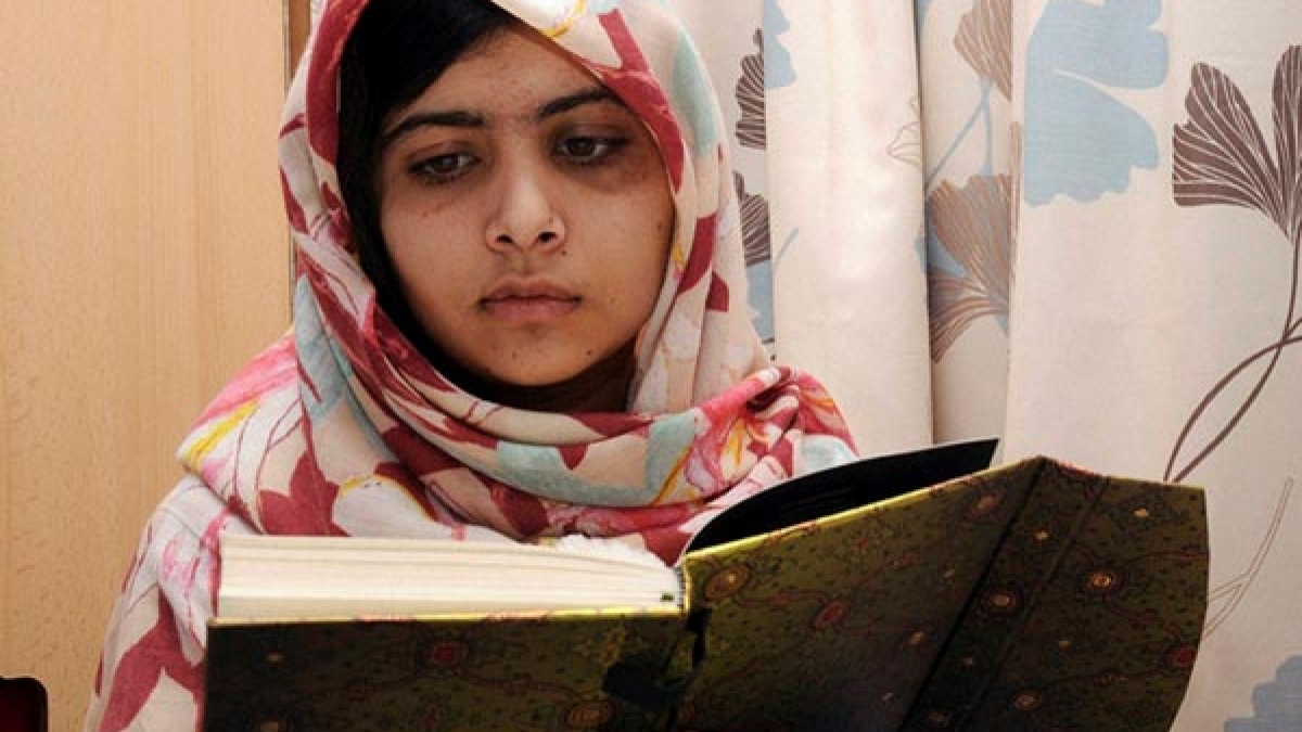 Malala Yousafzai bursts into tears seeing her blood-stained uniform ...