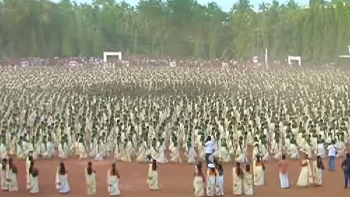 Video: Largest Kaikottikali dance gets to Guinness Book of World ...