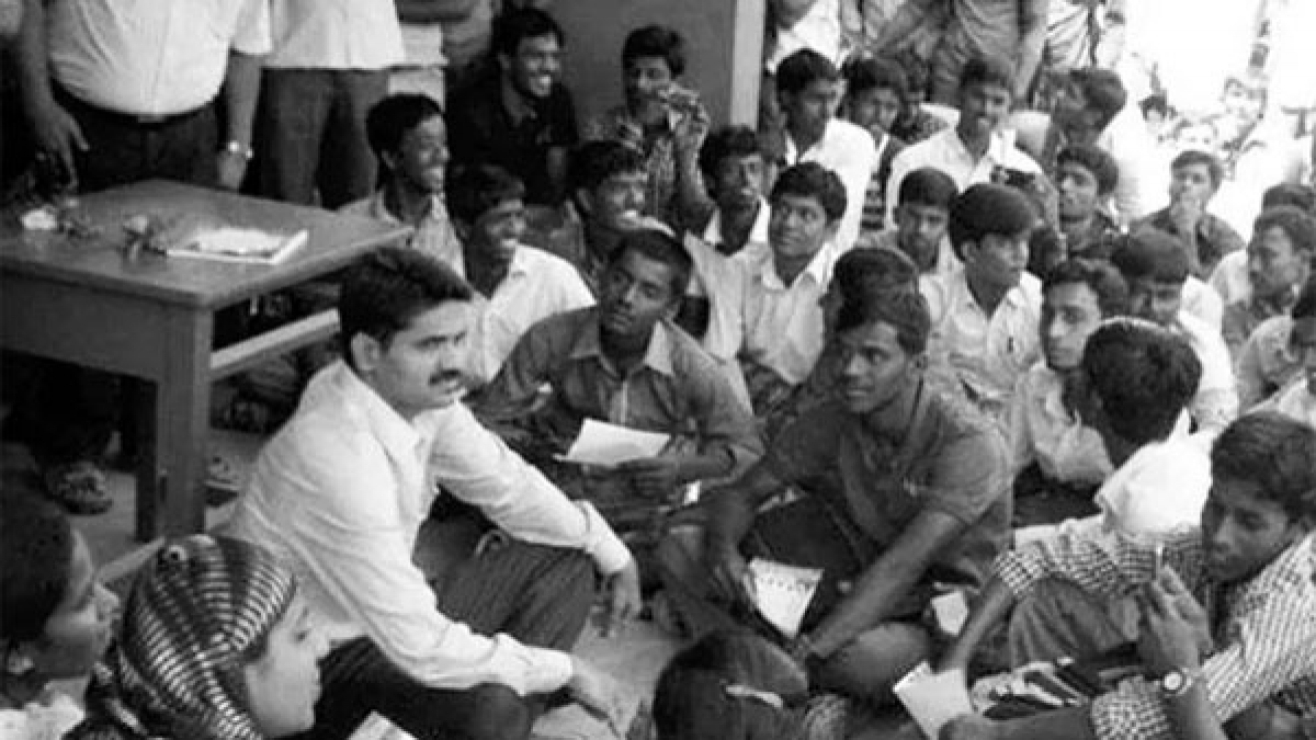 Controversy over IAS officer DK Ravi's death continues, Twitter flooded ...