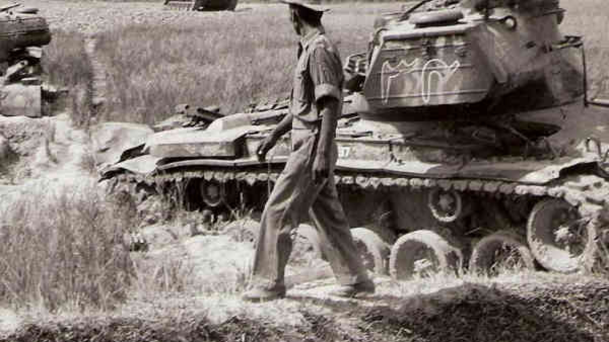 Army pays tribute to martyrs of 1965 war - Oneindia News
