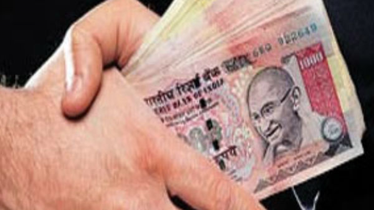 India tops bribery rate in Asia Pacific: Survey - Oneindia News