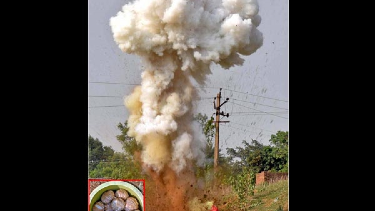 Banga bang bang: Where bombs are symbol of political strength in Bengal ...