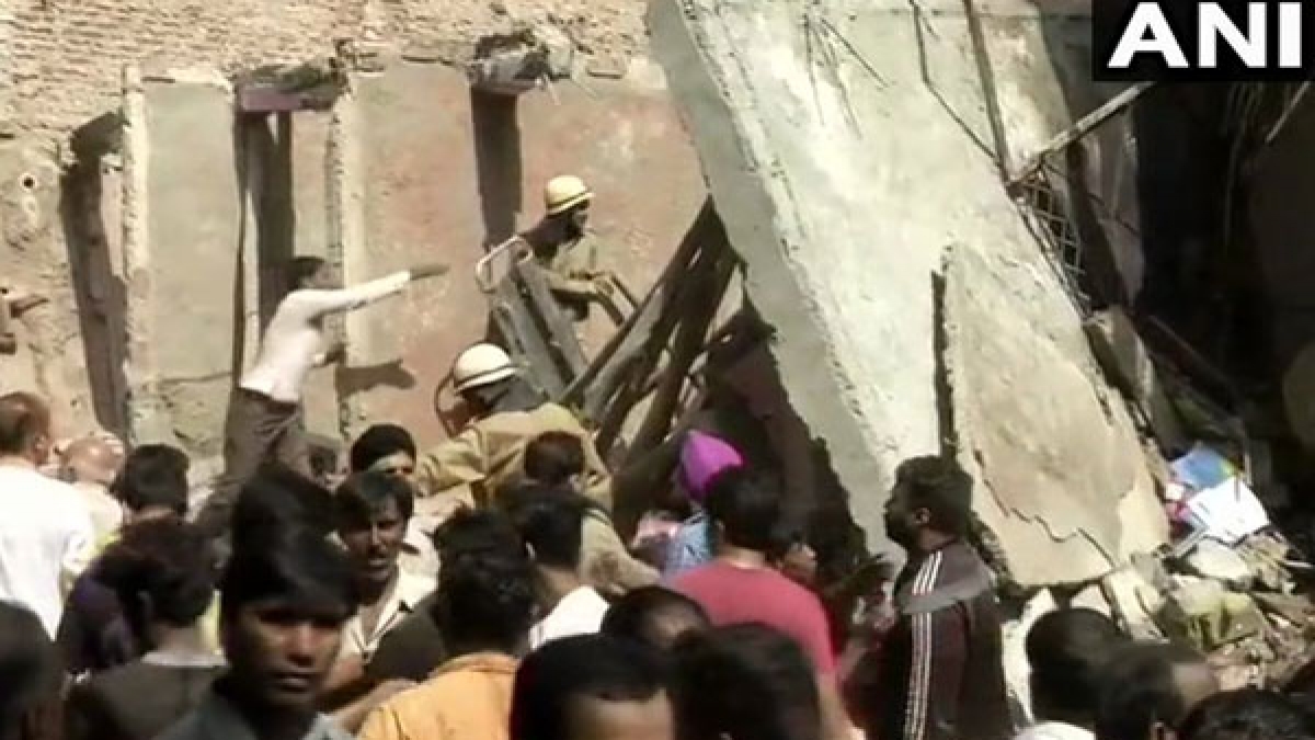 Delhi: Death toll in Ashok Vihar Phase 3 building collapse rises to 6 ...