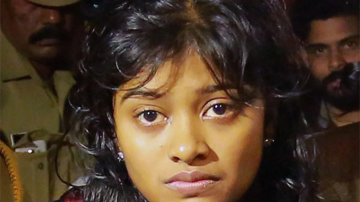 Hanan Hamid, girl trolled for selling fish, injured in accident ...