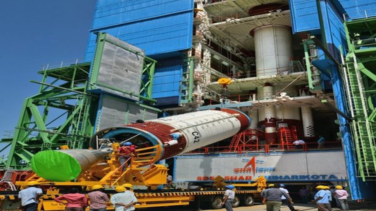 Kerala plans aerospace park, to supply components for Isro projects ...