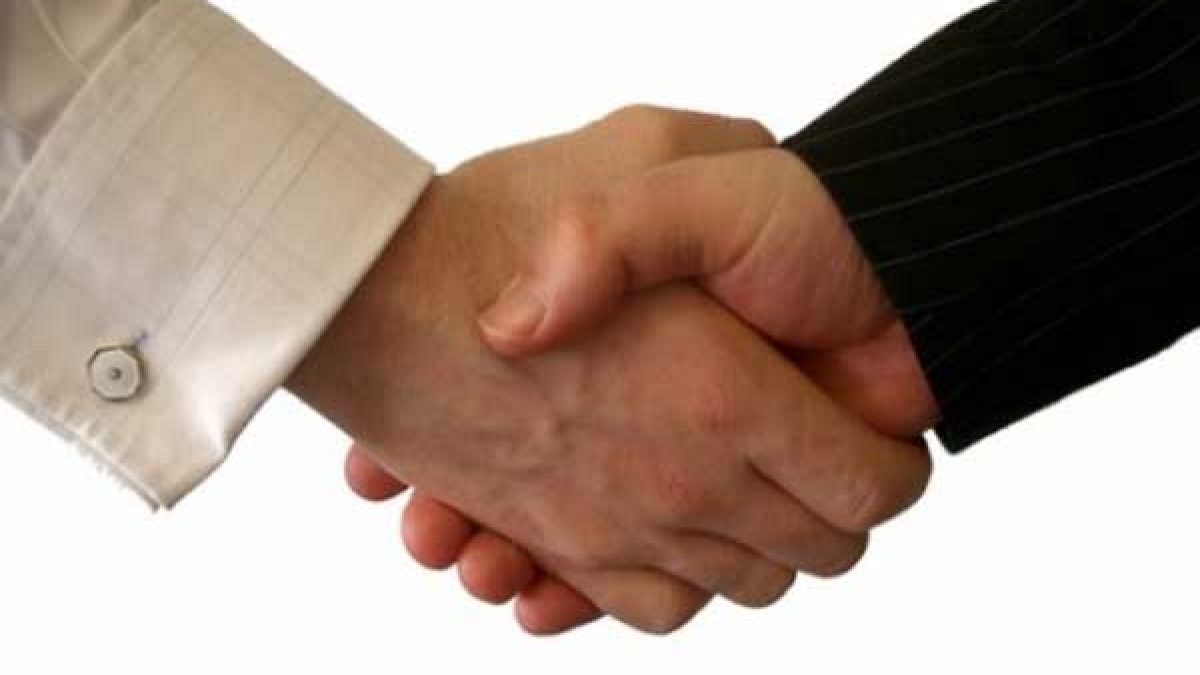 How a handshake and hug by the principal is making students happy ...