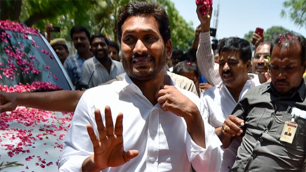 Jagan Mohan Reddy appears before special CBI court in disproportionate ...