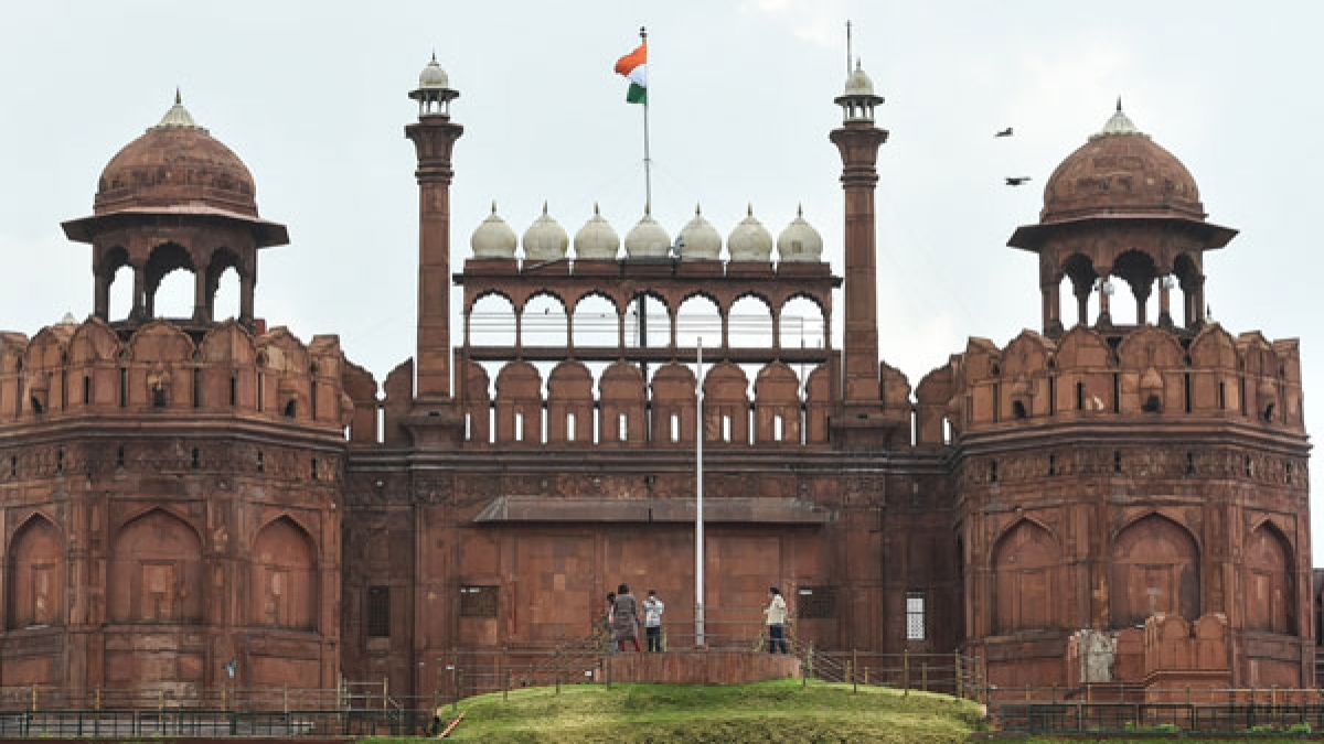 Red Fort to remain shut for visitors till Jan 31 - Oneindia News