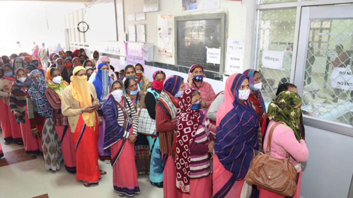 Anganwadi scheme open to all beneficiaries: Centre - Oneindia News