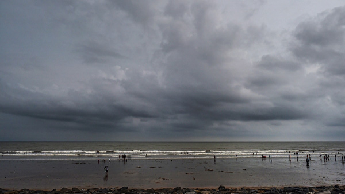 Explained: What is landfall of a cyclone? - Oneindia News