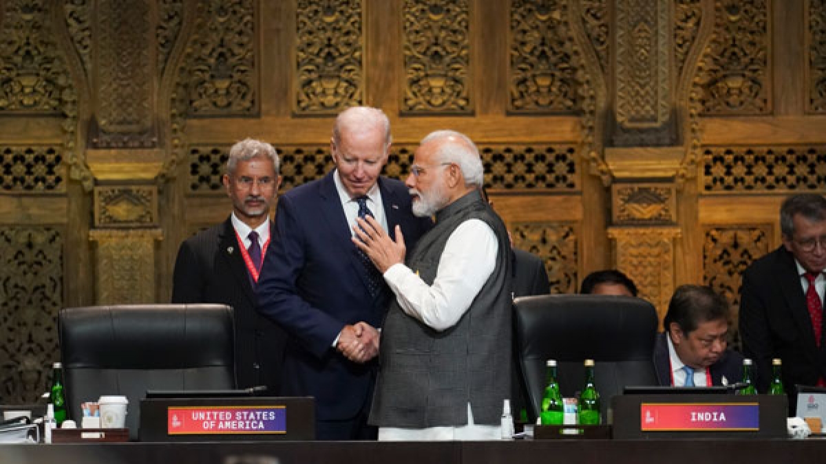 PM Modi and US Prez Biden share light moments at G20 summit, video goes ...