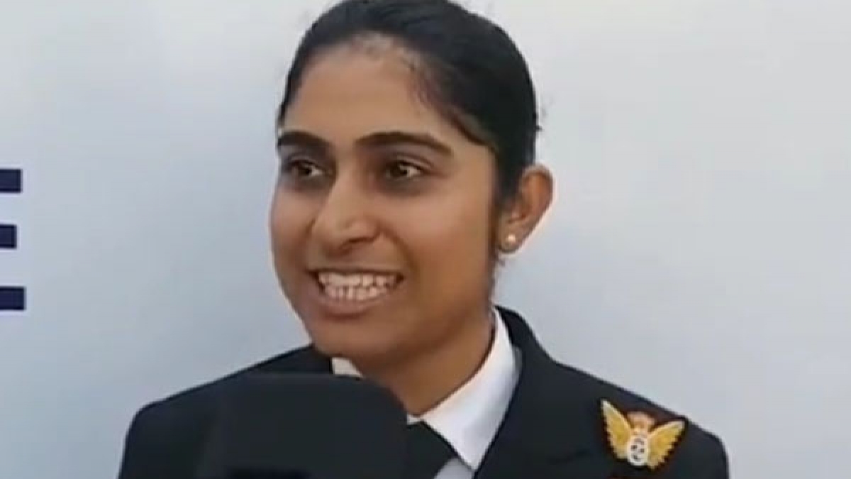 Lt Commander Disha Amrith of Mangaluru to lead Navy contingent at R-Day ...