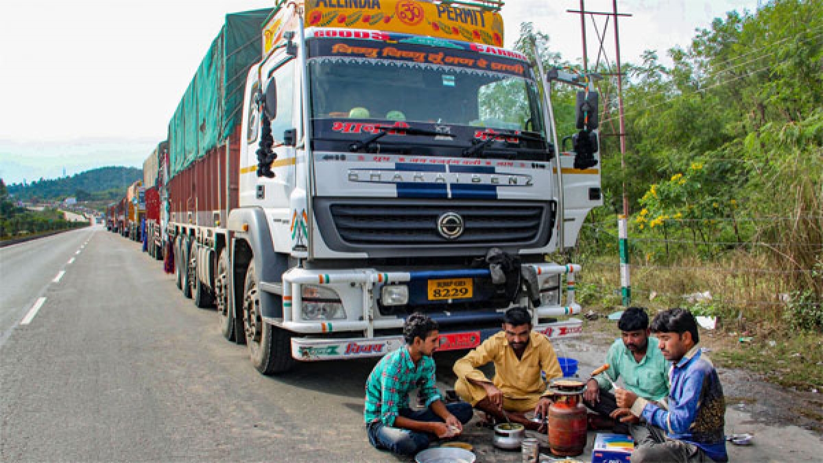 Law on truck drivers’ working hours soon - Oneindia News