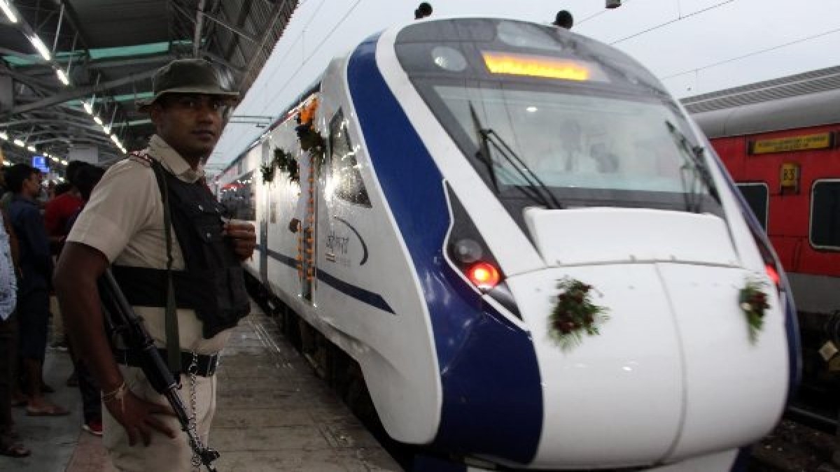 Sleeper class model of Vande Bharat train will be designed to travel at ...