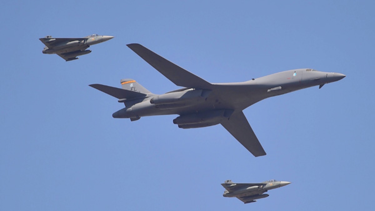 Return of B-1B Lancer Heavy Bombers at Aero India 2023 underscores US ...