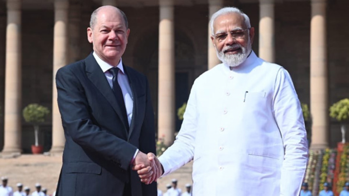 PM Modi meets German Chancellor Olaf Scholz at Rashtrapari Bhavan in ...