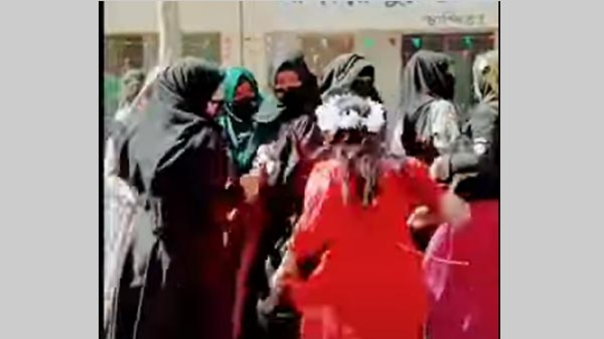 Fact Check: Did burqa clad women dance to ‘Jai Shri Ram’ tune ...