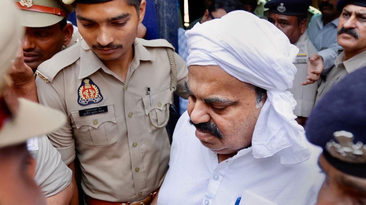 Mitti mein mil gaye hum: cries Atiq Ahmed as son Asad is set to be ...