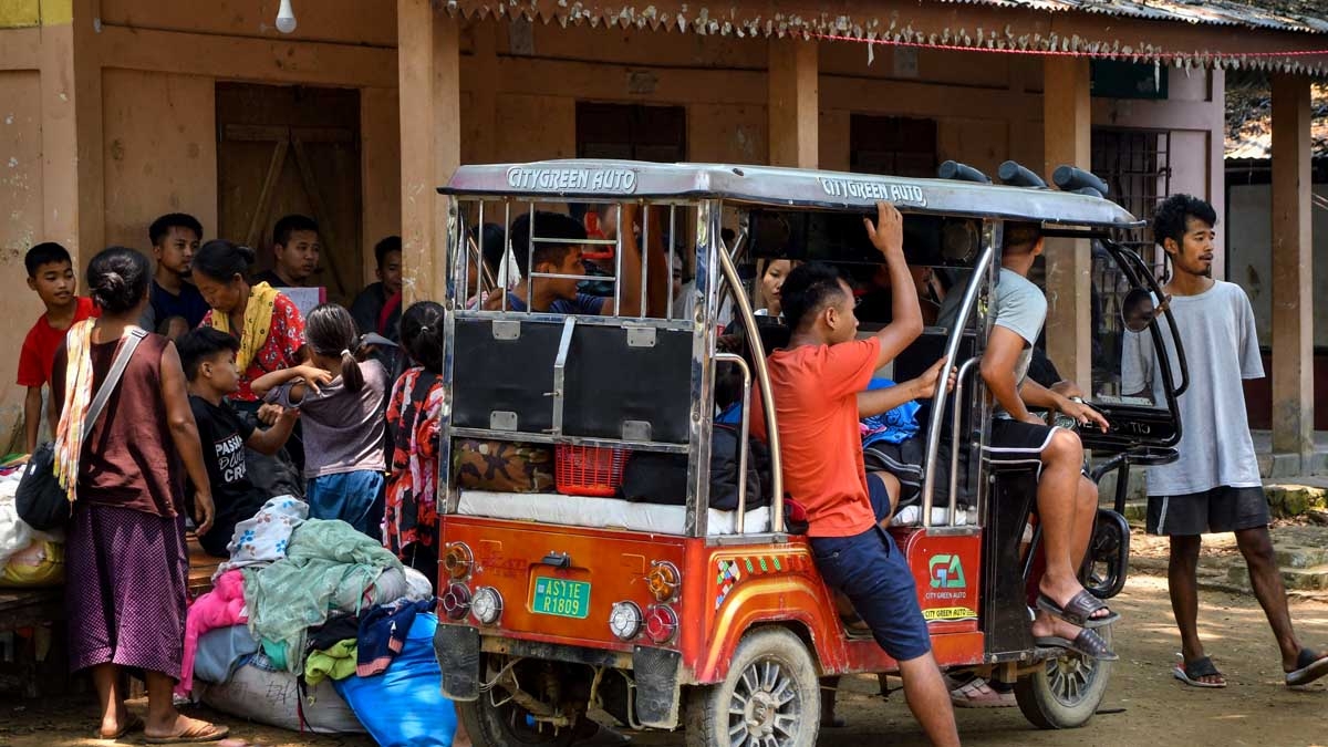 Manipur violence: Curfew relaxed in 11 districts; Centre ready to speak with warring groups ...