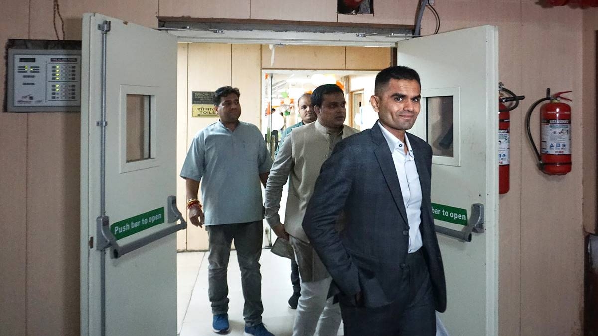 CBI Books Sameer Wankhede for Seeking Rs 25 Cr Bribe For Not Framing ...