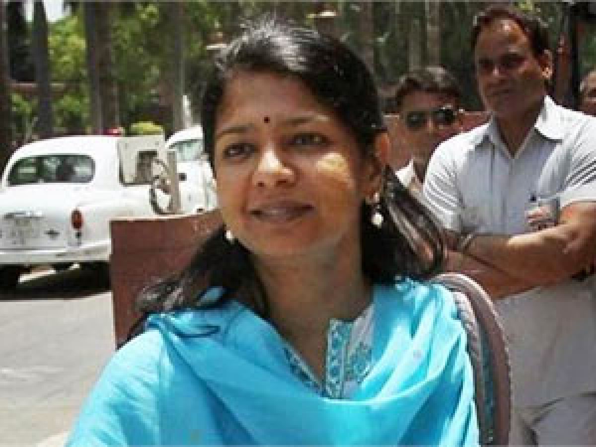 Kanimozhi wins RS polls with Cong support - Oneindia News