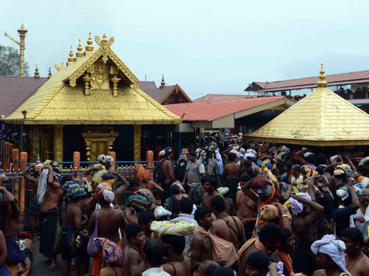 As pilgrims throng, collections go up in Sabarimala temple - Oneindia News