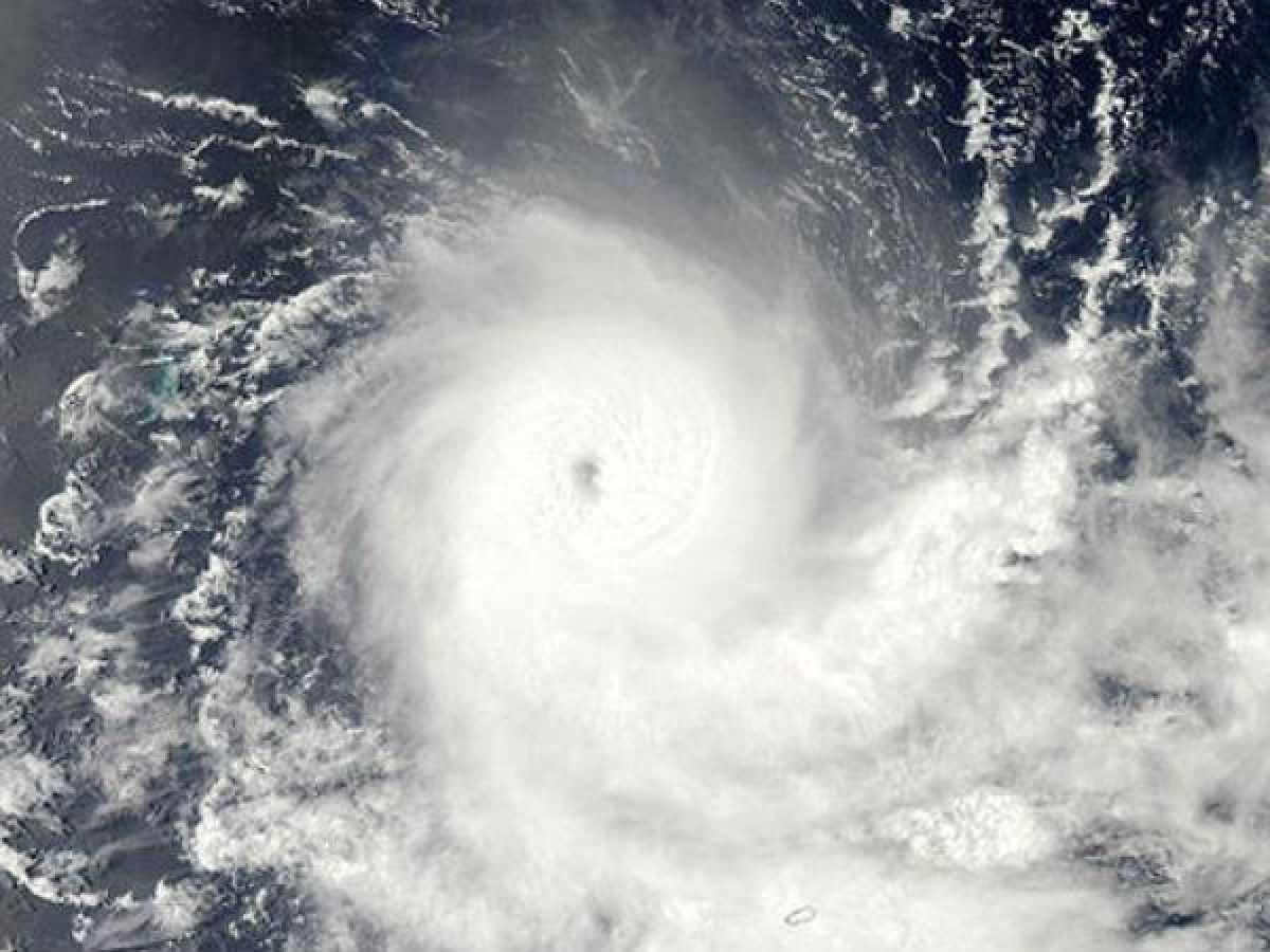 Two 'destructive' cyclones intensify as they hit Australia - Oneindia News