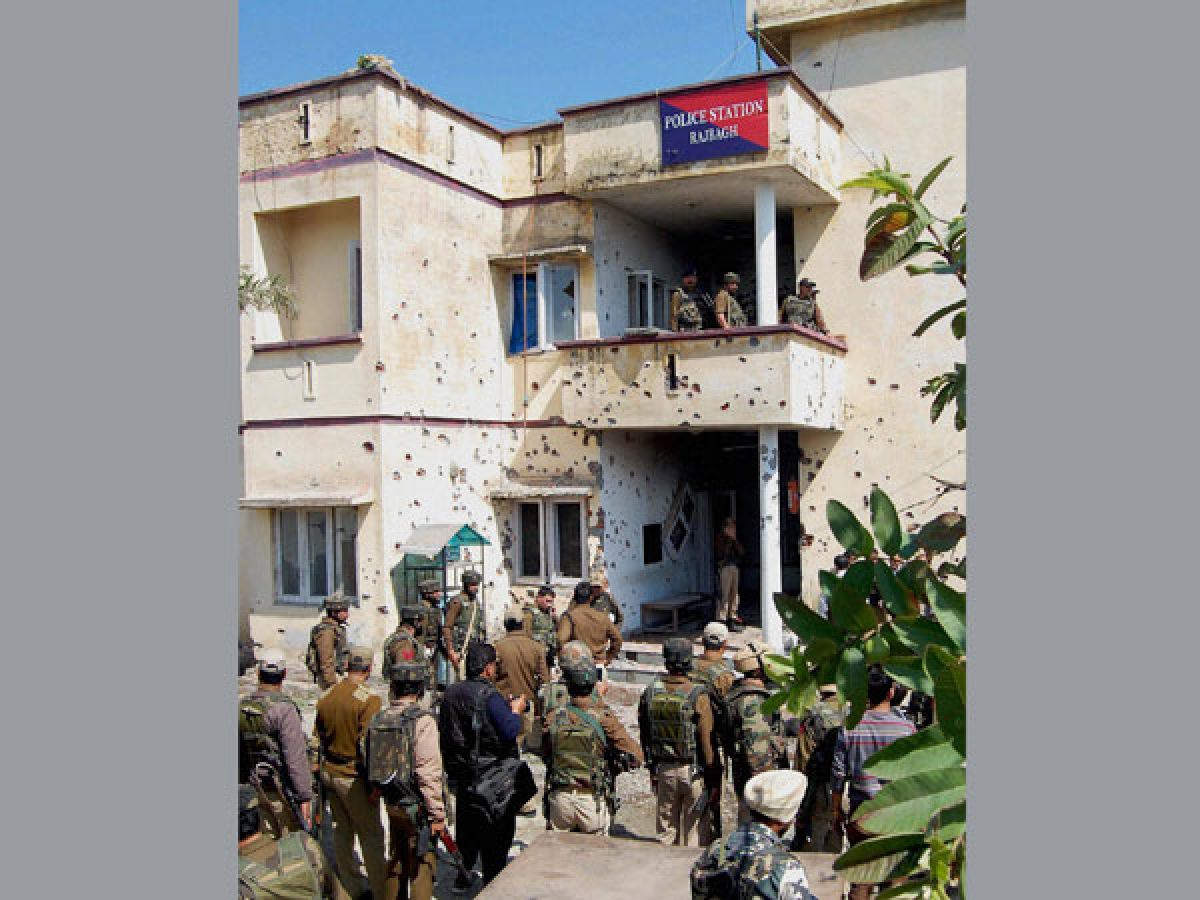 J&K may see more Samba and Kathua-like terrorist attacks - Oneindia News