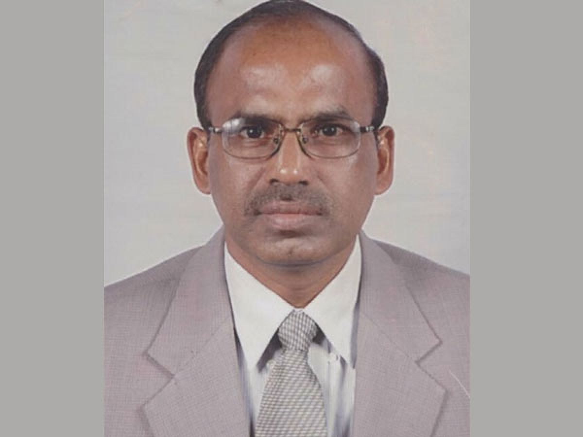 Justice Narasimha Reddy to head OROP commission - Oneindia News