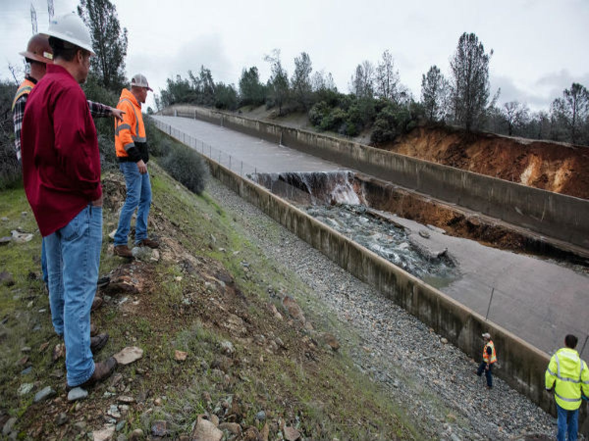 US dam collapse: Several Indian Americans evacuated - Oneindia News