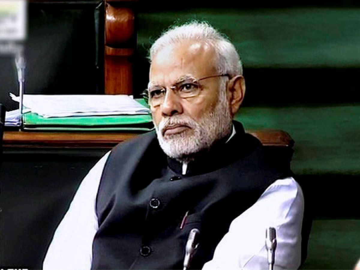 Congress demands apology from Modi for 'raincoat' jibe - Oneindia News