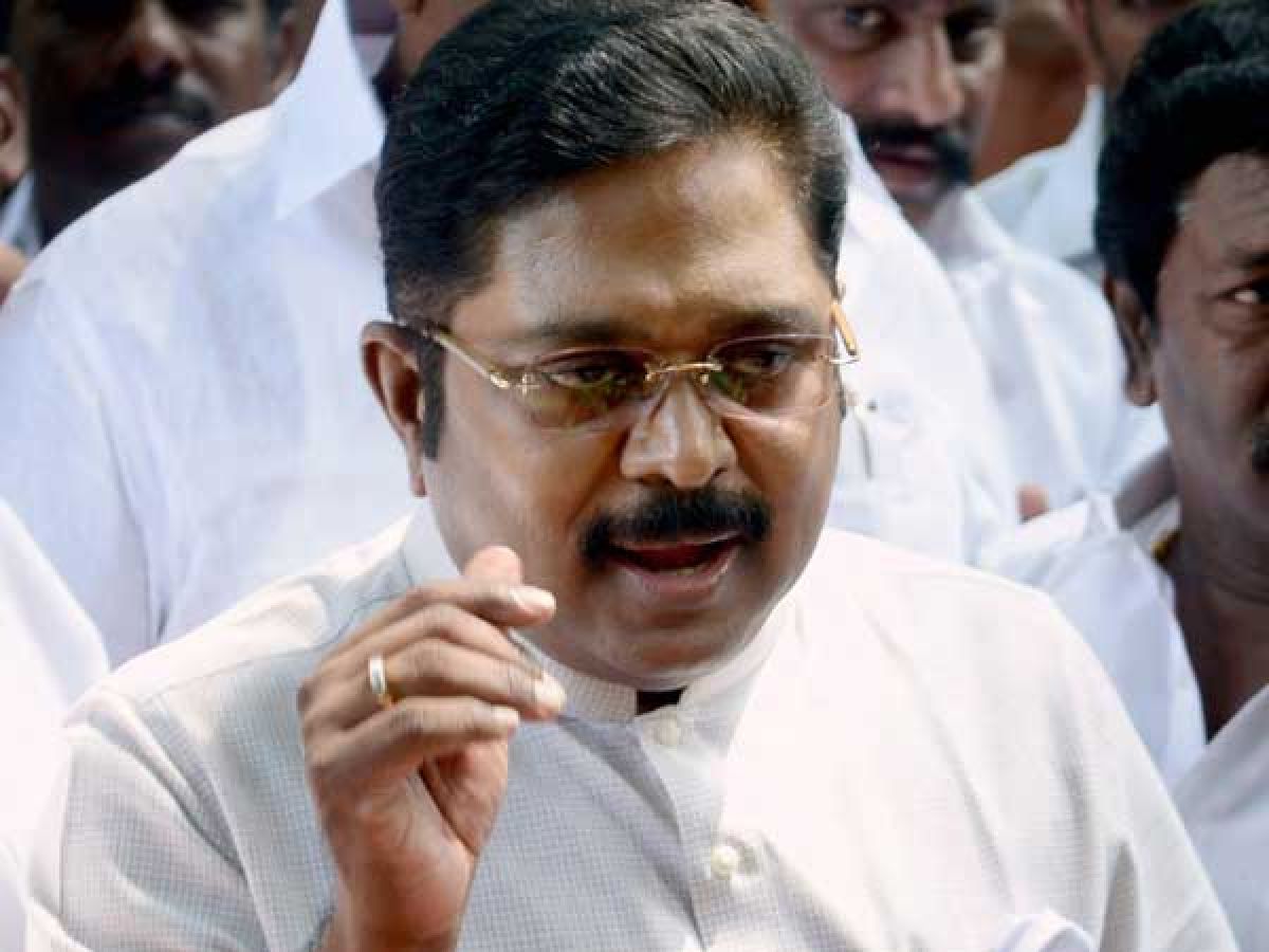 TTV Dinakaran likely to win RK Nagar by-election, says Cauvery TV exit poll - Oneindia News