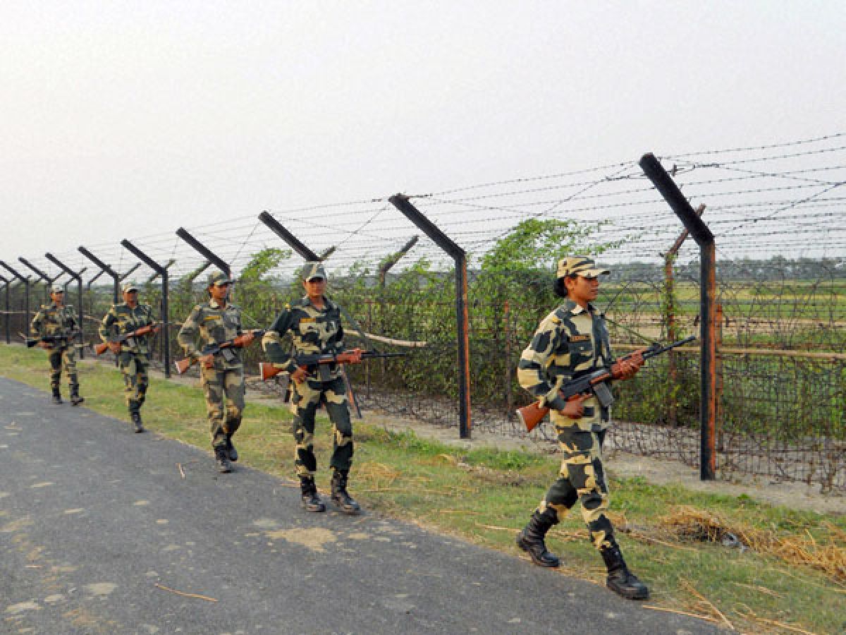 Security and vigilance beefed up along the Indo-Bangladesh border in ...