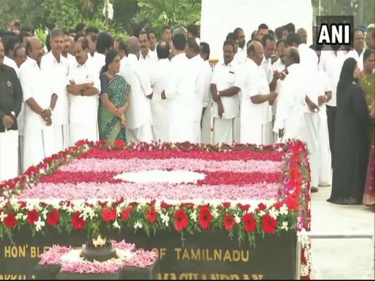 MGR's death anniversary observed in Tamil Nadu - Oneindia News