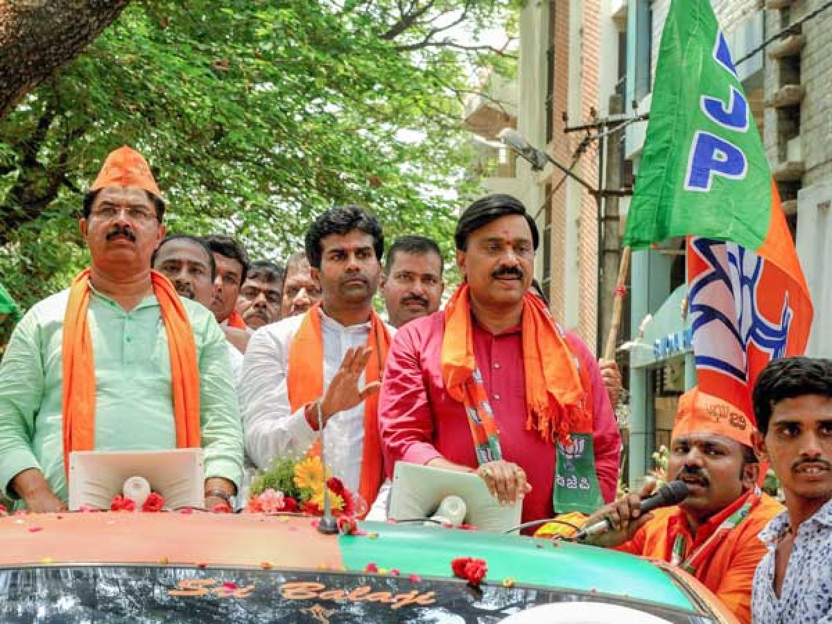 No campaigning in Bellary, Supreme Court tells Janardhan Reddy ...