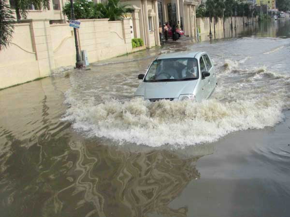 Weather forecast for June 12: Rain to continue in Hyderabad - Oneindia News