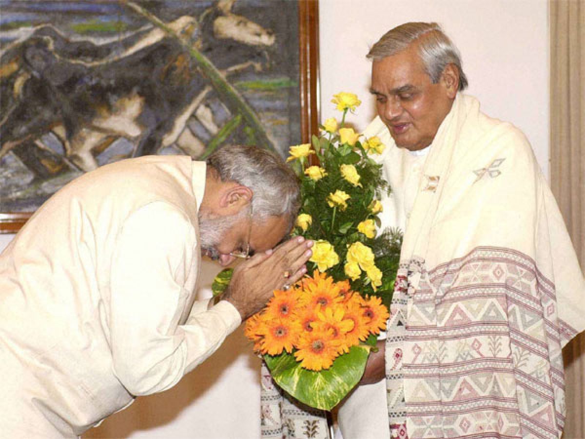 Modi-Vajpayee bonding goes back to over three decades; Vajpayee faith ...