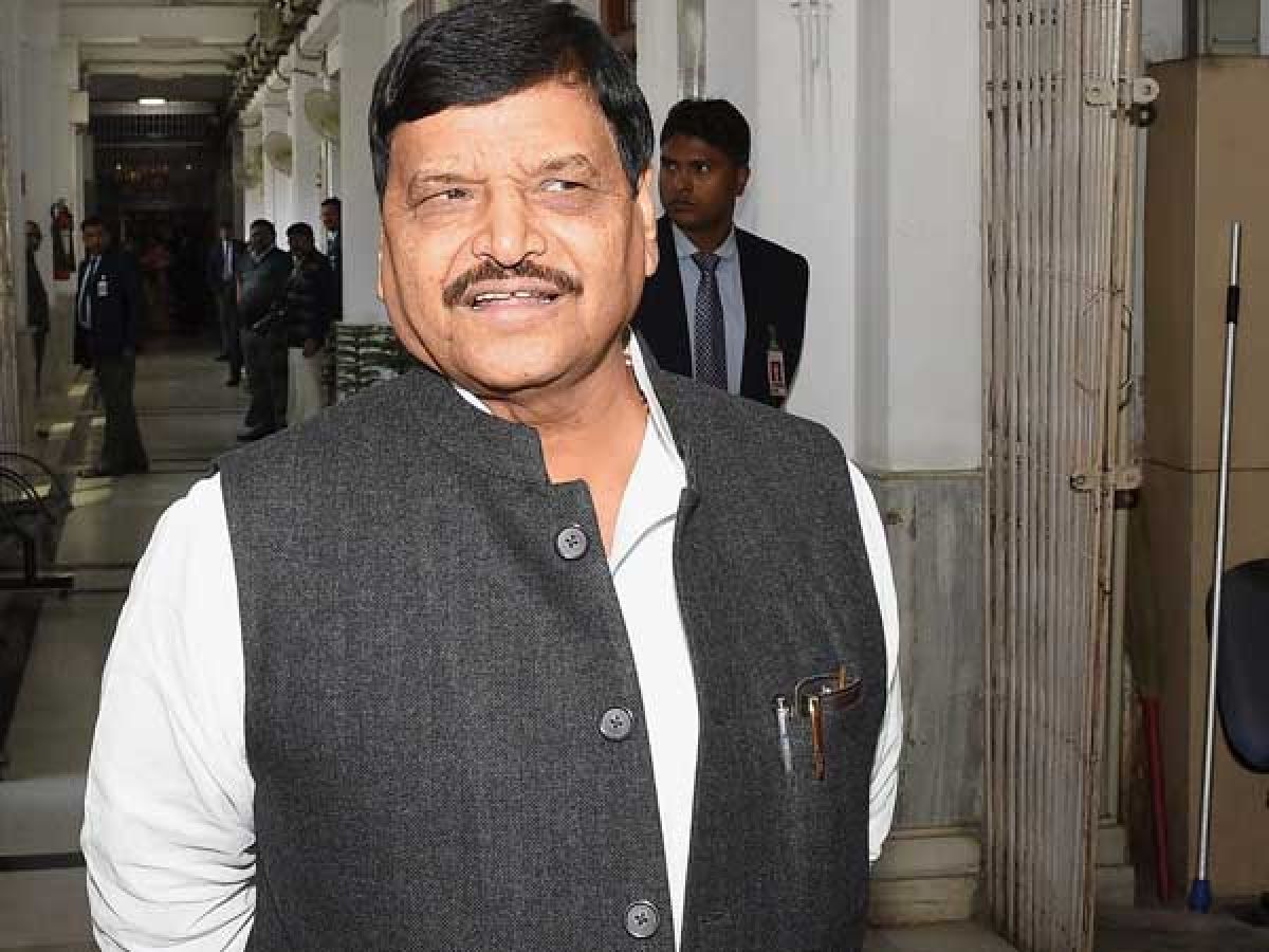 Tired of waiting, Shivpal Yadav readies new political outfit - Oneindia ...