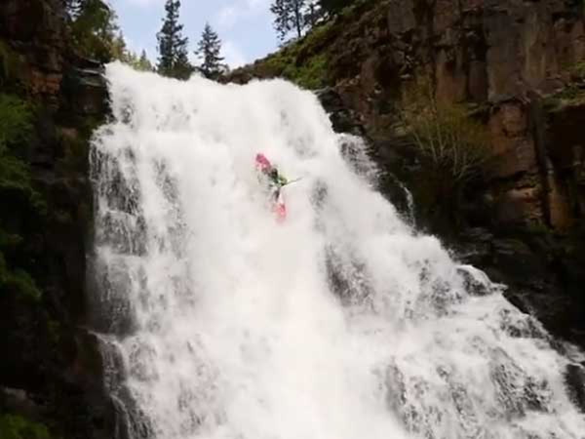 This man’s jaw-dropping act leaves us stunned… and he is an expert in ...