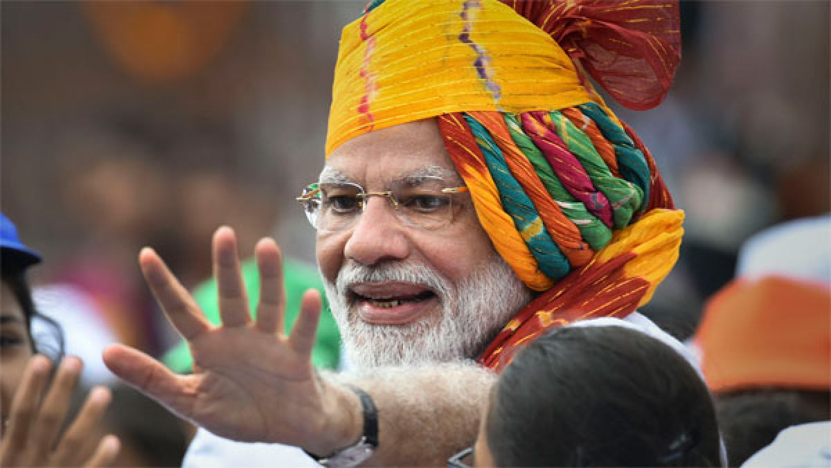 Modi continues with his tradition of sporting the ‘safa’ on ...